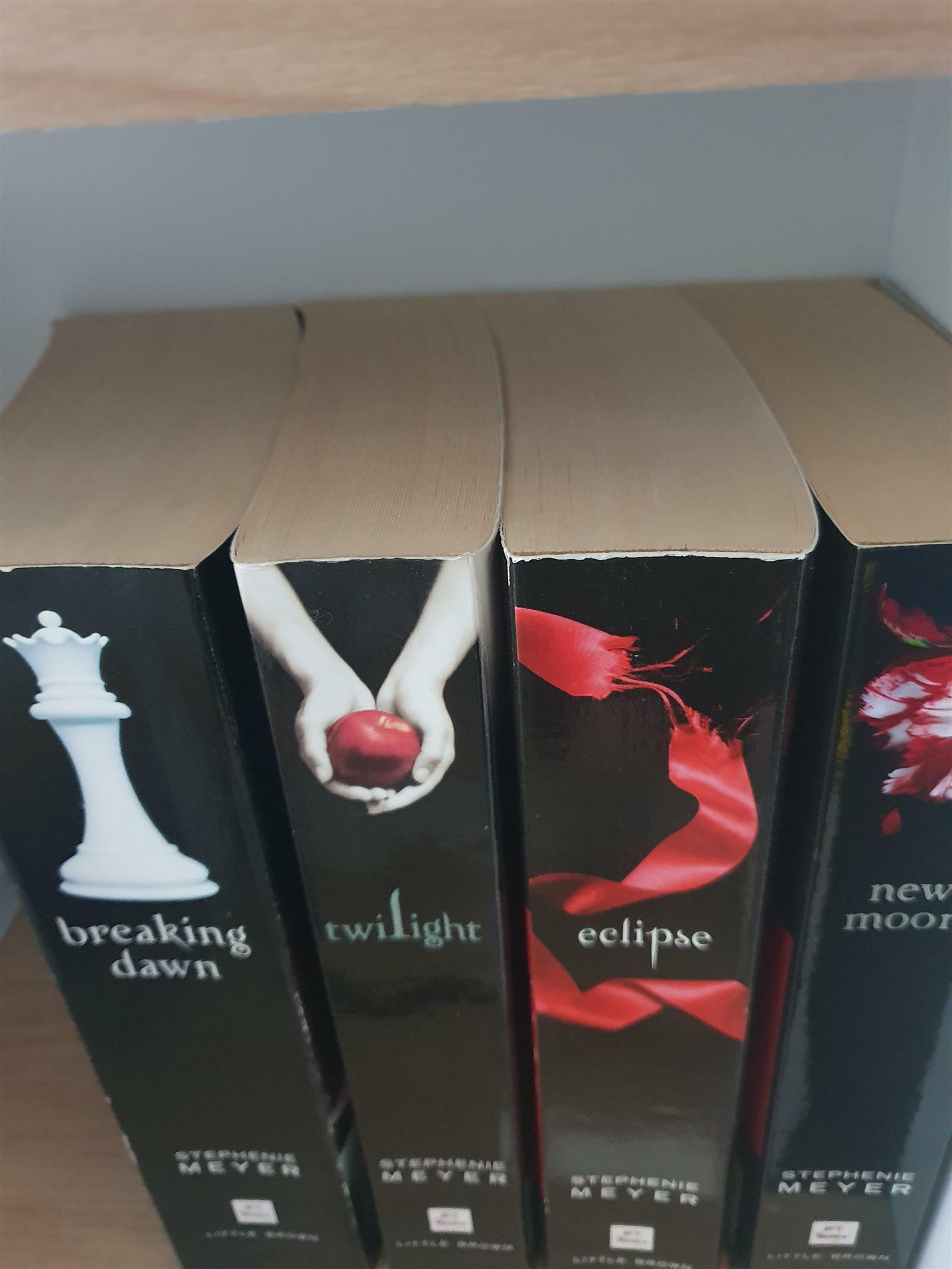 [중고] The Twilight Saga Complete Collection (Boxed Set) : 알라딘